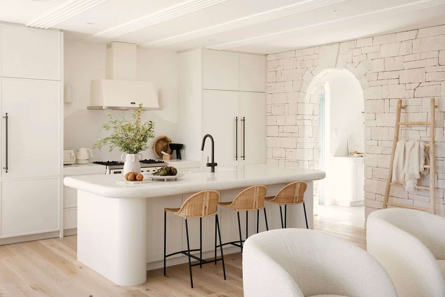 Three Birds Renovations House 15 – Modern Mallorca – Talostone