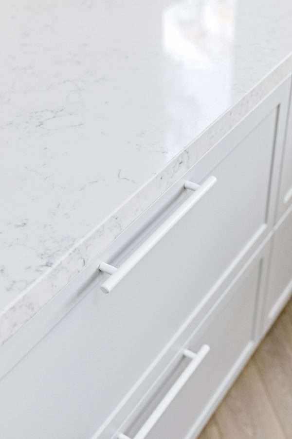 Custom build with natural light and holiday vibes - Talostone